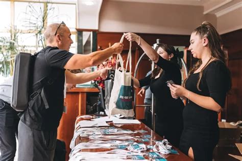 Вмрежување на Инграм и Вендорите 2 Обединување на над 100 ИТ експерти за оформување на