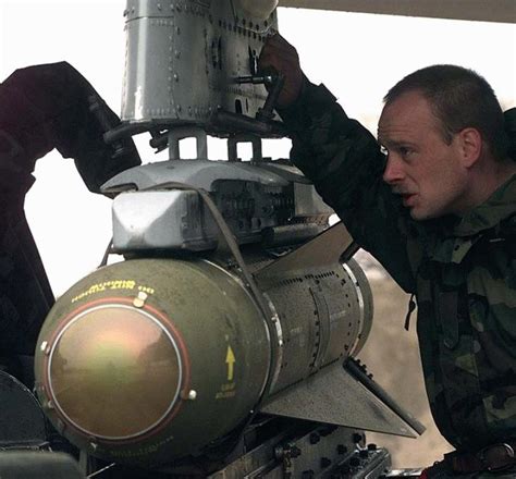 AGM-65 Maverick - Smart Weapons