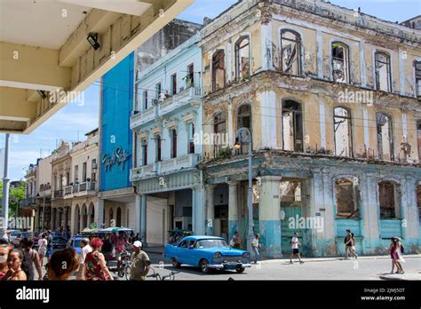 Building Architecture Bustling Many People Running Errands Hi Res Stock