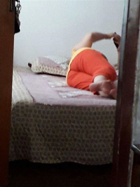 عکس های جدید از کون گنده و تپل مامانم که تا حالا دوستم سه بار بردش مکان و از خجالتش در اومد