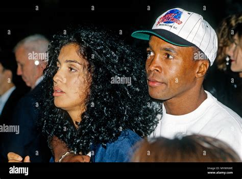 Washington Dc Usa October 3 1993 Boxing Champ Sugar Ray Leonard And His Wife Bernadette