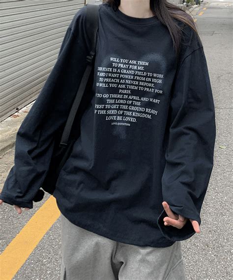 우체국🚀오늘출발 스프레이 레터링 프린팅 긴팔 롱슬리브 사계절 티셔츠 오버핏 가을 롱티 슬리브 레이어드 이너 에이블리