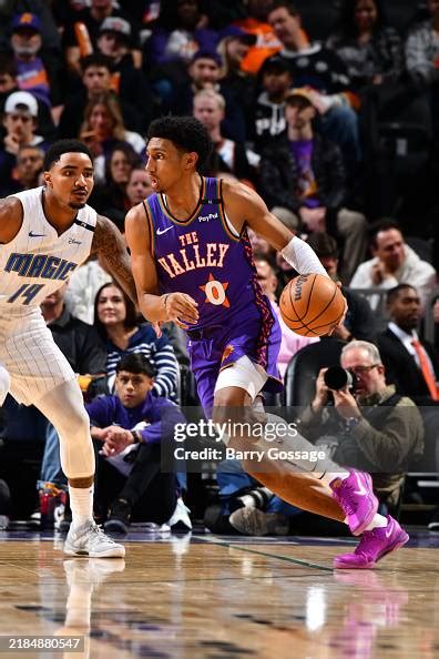Ryan Dunn Of The Phoenix Suns Drives To The Basket During The Game