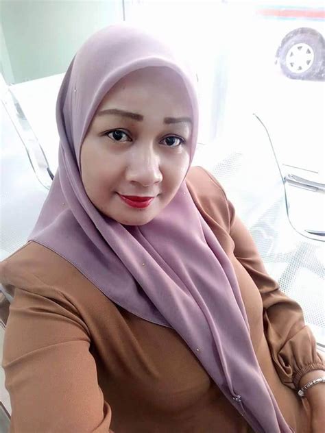 Gigolo Melayan Datin Normah Awek 69