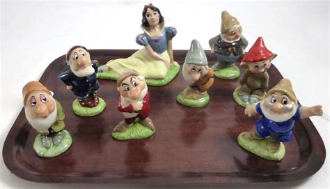 Lot 187 Wade Snow White And The Seven Dwarfs Figures