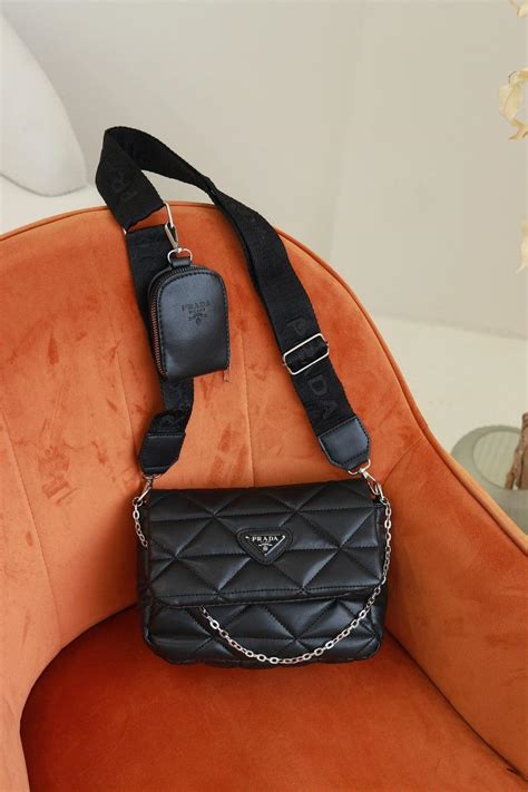 Сумка жіноча Prada в чорному кольорі Відмінна якість, ціна 780 грн ...