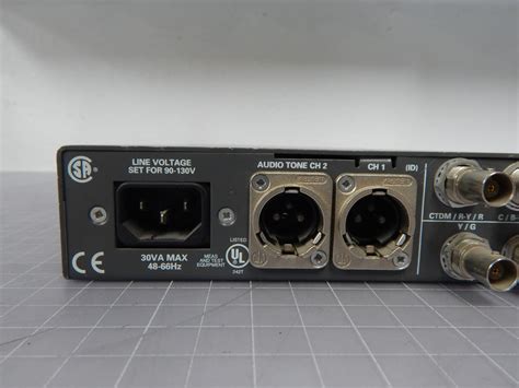 Tektronix Tsg 130a Multiformat Signal Generator Oco Industrial