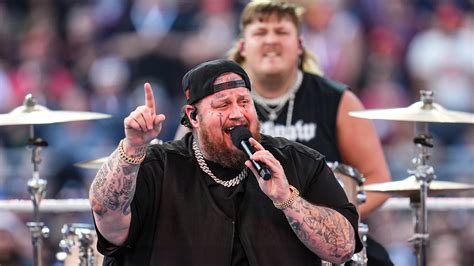 Jelly Roll Revela Lesão Sofrida Durante Treino Para Luta No Wwe