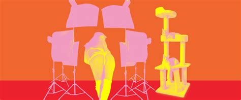 As Strippers Step Down From The Pole To Work From Home Their Partners Step Up