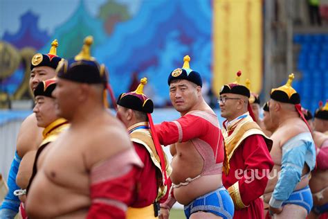 Улсын арслан Ц Содномдоржийг Даян аварга Н Батсуурь амаллаа Eguur Mn