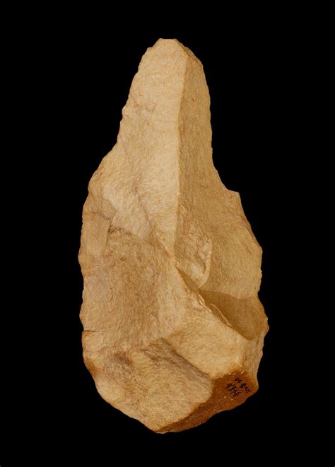 주먹도끼 역사를 바꾼 새로운 발견 한국전통미술융합진흥원 문화유산 추천