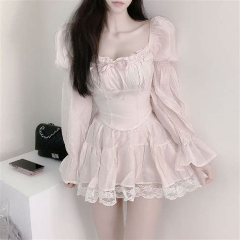 평양언니 퍼프소매 크롭 프릴 블라우스 레이스 캉스커트 투피스 세트