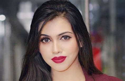 Simran Khan Biography Wiki Age Height Career Photos And More