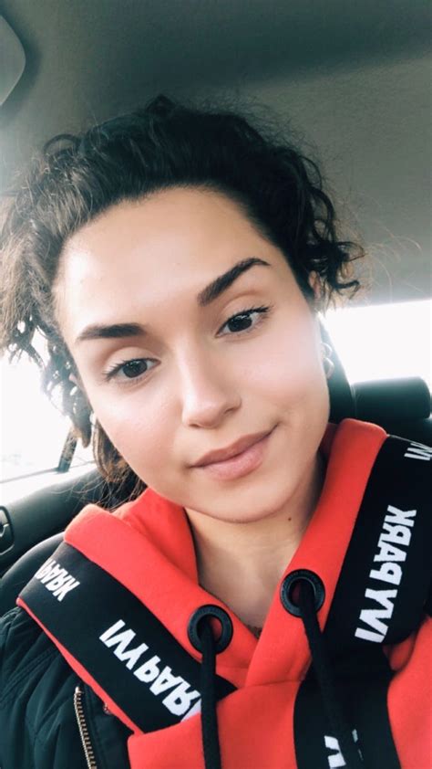 Maria Kravets Medium