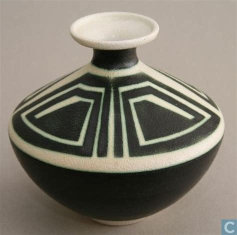 Céramique Faïence Porcelaine Poteries Keralux Boch Freres Model Mogador Vintage Black