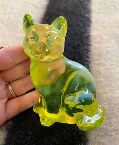 Vintage Rare Fenton Uranium Glass Glowing Cat Figure Alley Cat Mid
