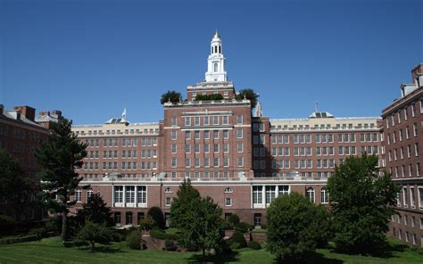 Fileaetna Building In Hartford Connecticut 2 2009 09 02
