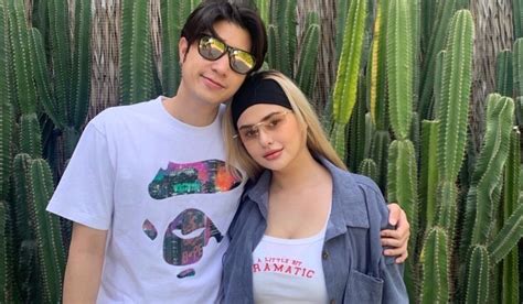 รวมรูปภาพของ ปังปอนด์ พ่อหนุ่มคลั่งรัก คบแฟนสาวนอกวงการ 10 ปี ความหวานไม่เคยแผ่วเลย รูปที่ 6