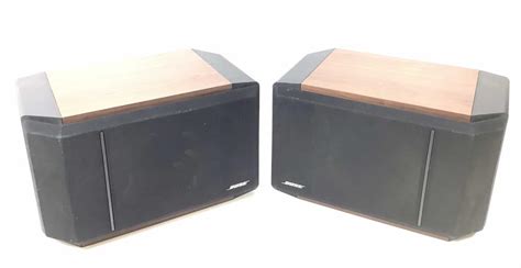 Lot Pair Bose Bookshelf Speakers