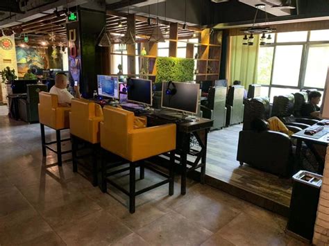 网吧、网咖和电竞网咖的演变 知乎