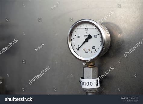 Gauge Manometer Measure Pressure Differences Stock Photo Shutterstock