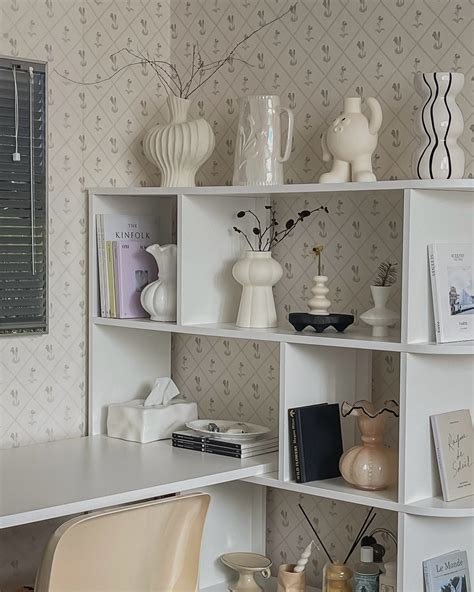 오룸 • 집꾸미기 감성소품 인테리어소품샵 오늘 날씨 진짜 춥🥶 이것저것 껴입고 나왔는데요 너무 추운거 같아용🥹 벌써부터 따뜻한 집으로 칼퇴하고 시포랑😬 저는