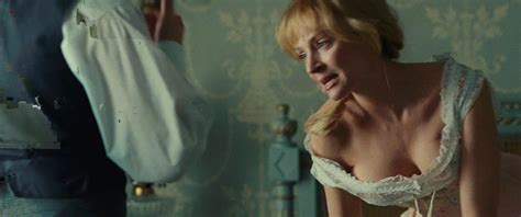 Nude Video Celebs Uma Thurman Sexy Bel Ami