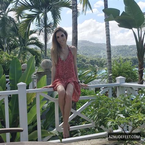 Emily Holmes Hahn Feet Aznudefeet