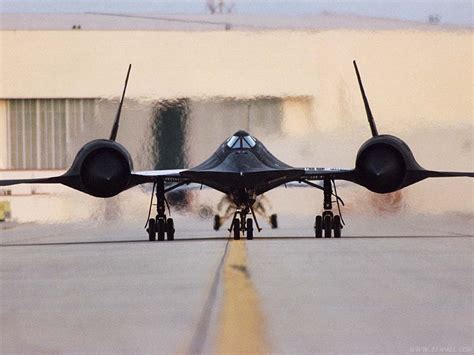 SR 71黑鸟侦察机壁纸 军事 太平洋科技