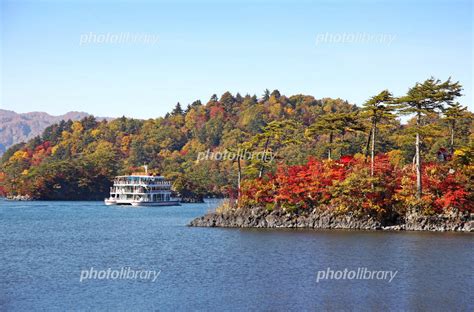 十和田湖 晩秋の風景 写真素材 4801524 フォトライブラリー photolibrary