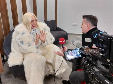 Лепа Брена за РТРС Бањалука је предиван град Хвала публици која ме подржава све ове године ВИДЕО