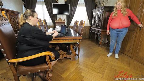 Largest Natural Breasts Guinness World Records Big Tits Porn Feat Lilydreamboobs Xhamster