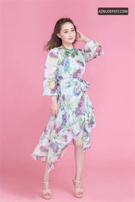 Vivian Chen Feet Aznudefeet