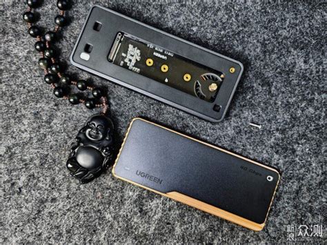 獨具匠心的USB 硬盤盒每秒 GB極速傳輸 新浪香港