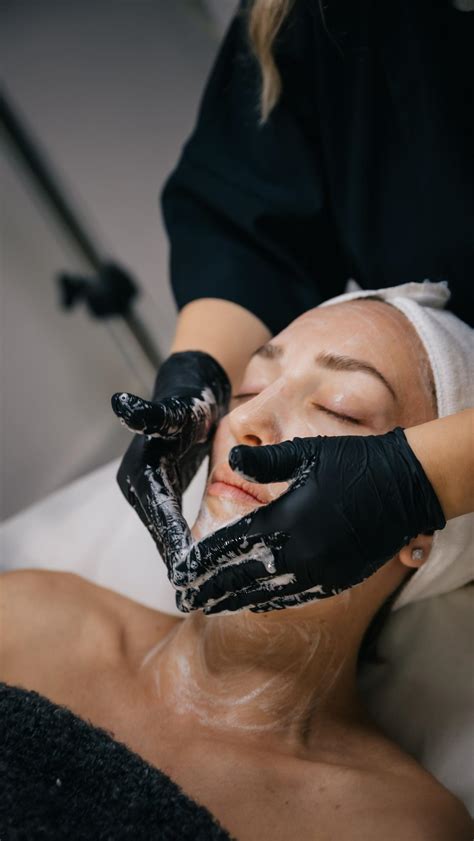 Косметолог лазер электро косметика📍Израиль Косметолог и девушка лучшие друзья