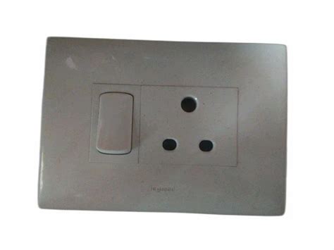 Three Pin Modular Switch For Home Office At 75 Piece In New Delhi ID 20939395530