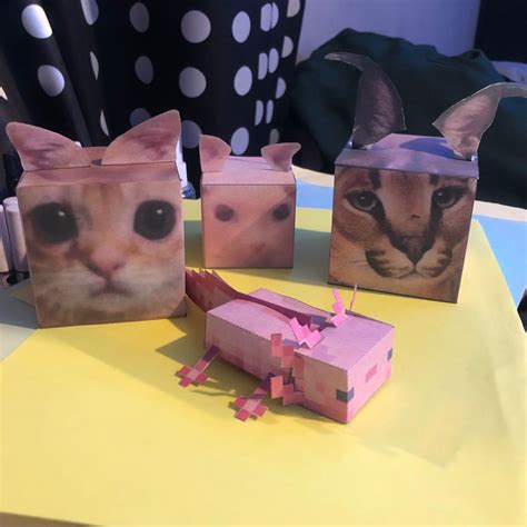 Evil Bingus Papercraft Template Diy 3d Paper Cube Cat