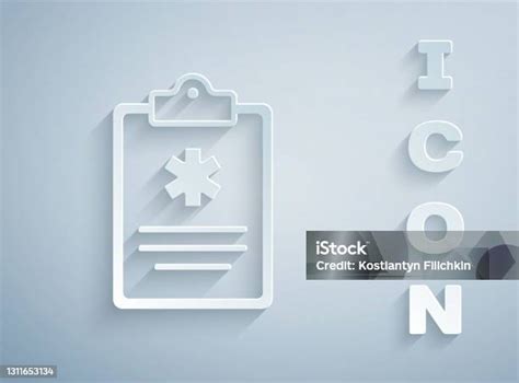 종이 회색 배경에 격리 된 임상 레코드 아이콘의료 클립 보드를 잘라 건강 보험 양식 처방전 건강 검진 표시 보고서 종이 아트 스타일 벡터 3차원 형태에 대한 스톡 벡터 아트