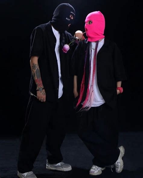 عکس کامل مشکی برای پروفایل عکس پروفایل صفحه سیاه کامل تــــــــوپ تـــــــــاپ