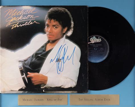 Lot Michael Jackson Signed Thriller Album
