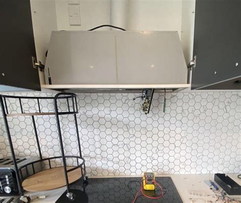 How Could I Make An Esp32 “proxy” Circuit To Read And Control The Fan Light Buttons On My