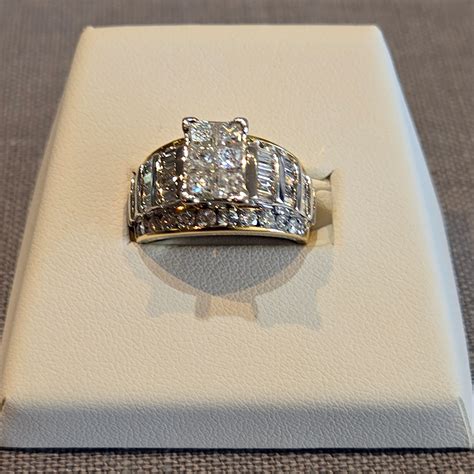 14kt Yellow Gold Diamond Ring At John Wallick Jewelers
