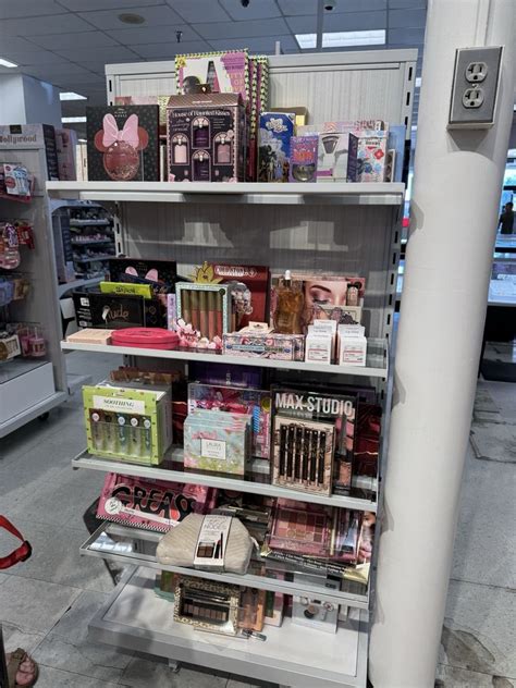 Tj Maxx Updated July 2026 45 Photos And 36 Reviews 5400 Brodie Ln
