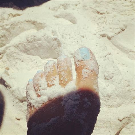 Shannon Breams Feet