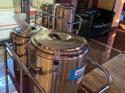 “Кентавр” зочид буудалд тусгаарлагдсан иргэдийн хоол хүнсний чанарт хяналт шалгалт хийжээ