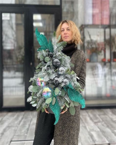 Новорічна Ялинка Бірюза з любовю від Marta Flowers
