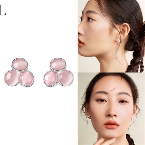 Zegl Ээмэг 45000₮ Материал Мөнгөн зүүтэй 18к цагаан алтан бүрмэл ☑