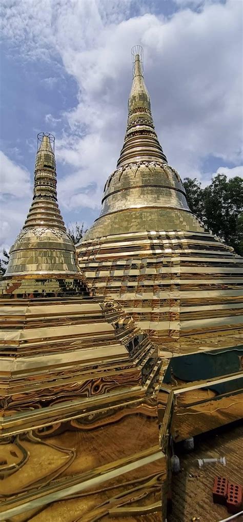 မြန်မာမူ ကိုရဲထက်