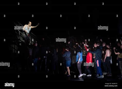 Salzburger Osterfestspiele Theo Lebow Als Kuska Am 07 04 2025