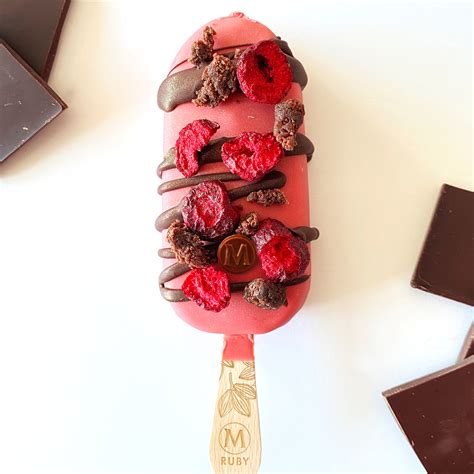 Magnum Ruby Ice Cream Sundae Magnum Eis
